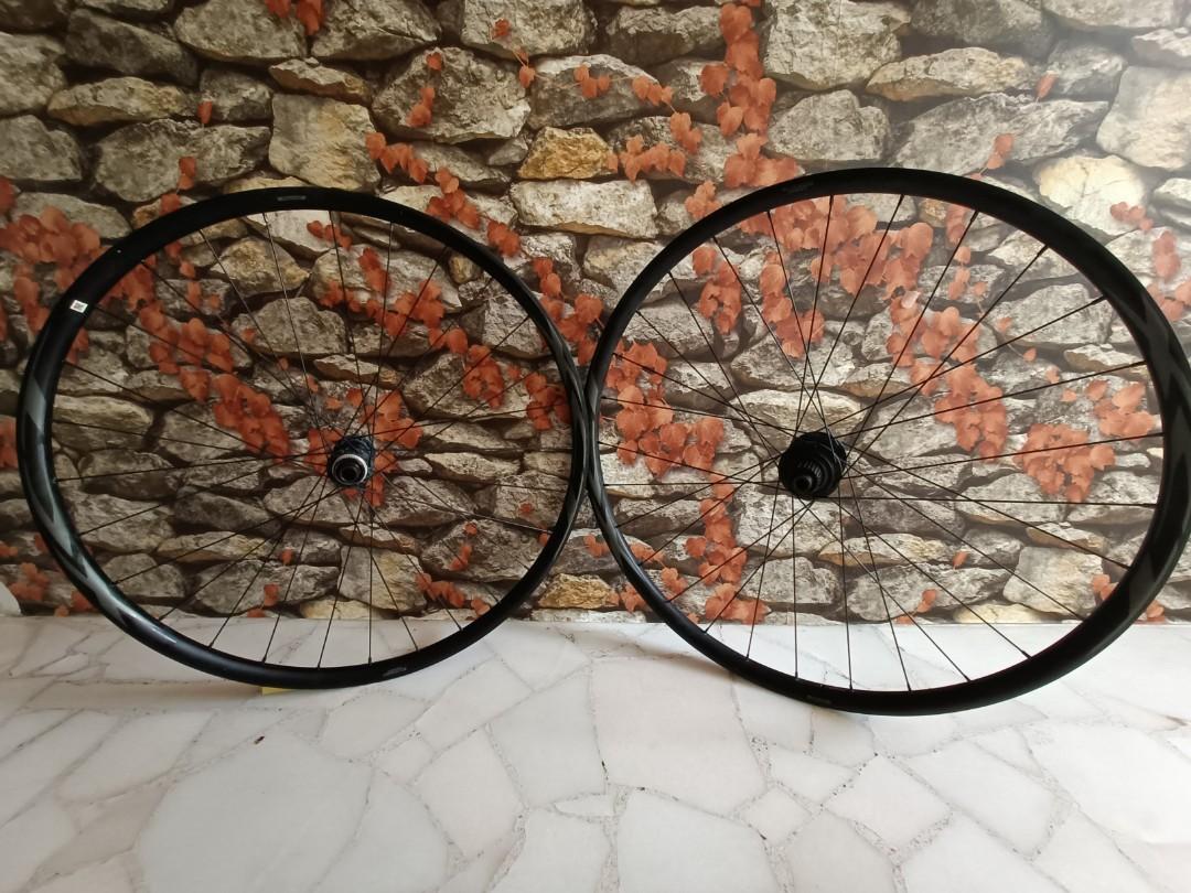 Giant XCT Rims - 29er Tubeless Ready, Sports Equipment, Bicycles ...