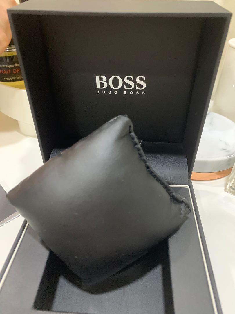 Hugo Boss Watch Box, Women's Fashion, Jewelry & Organisers, Accessory ...