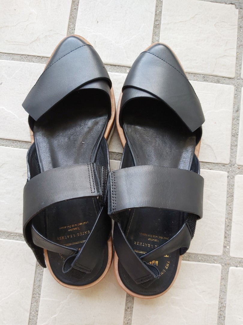 Initial Leather Shoes, Women's Fashion, Footwear, Loafers on Carousell