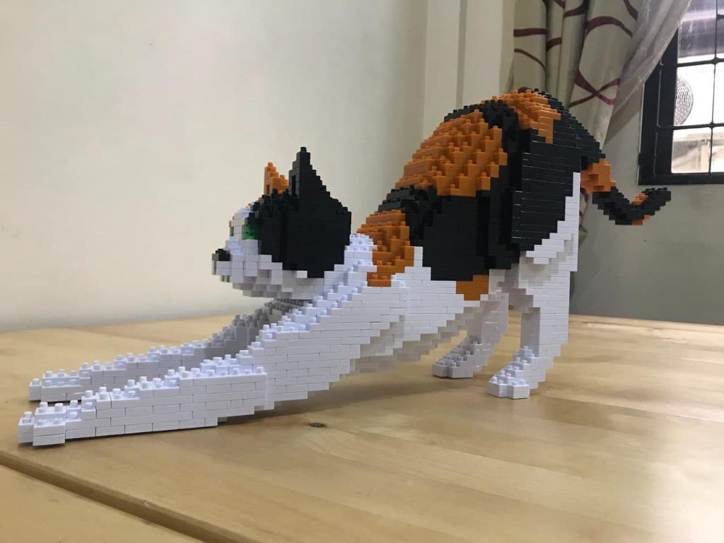 Jekca Calico Cat Figure (similar to Lego), Hobbies & Toys, Toys & Games ...