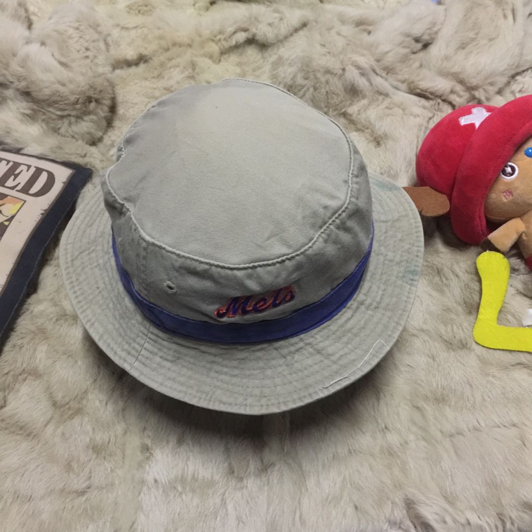 ny mets bucket hat, Men's Fashion, Watches & Accessories, Cap & Hats on ...
