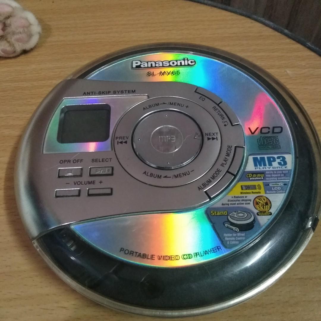 (defective) Panasonic portable vcd and aiwa walkman, Audio, Portable ...