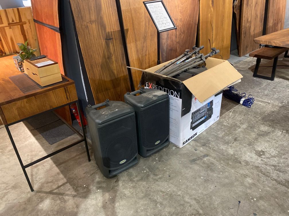 Samson Expedition Xp1000, Audio, Soundbars, Speakers & Amplifiers on Carousell