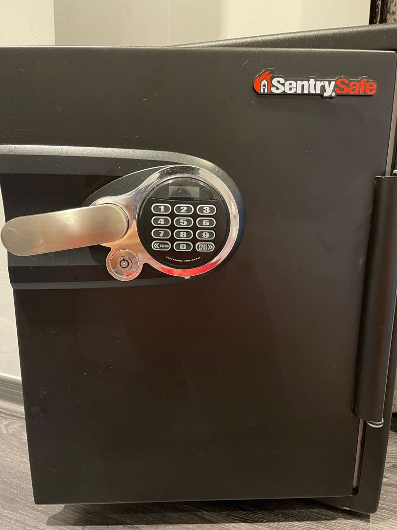 Sentry safe, TV & Home Appliances, Other Home Appliances on Carousell