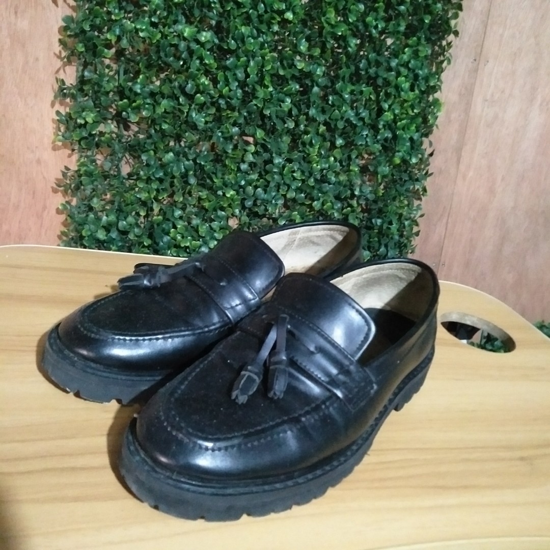 Shoopen loafers, Men's Fashion, Footwear, Dress Shoes on Carousell