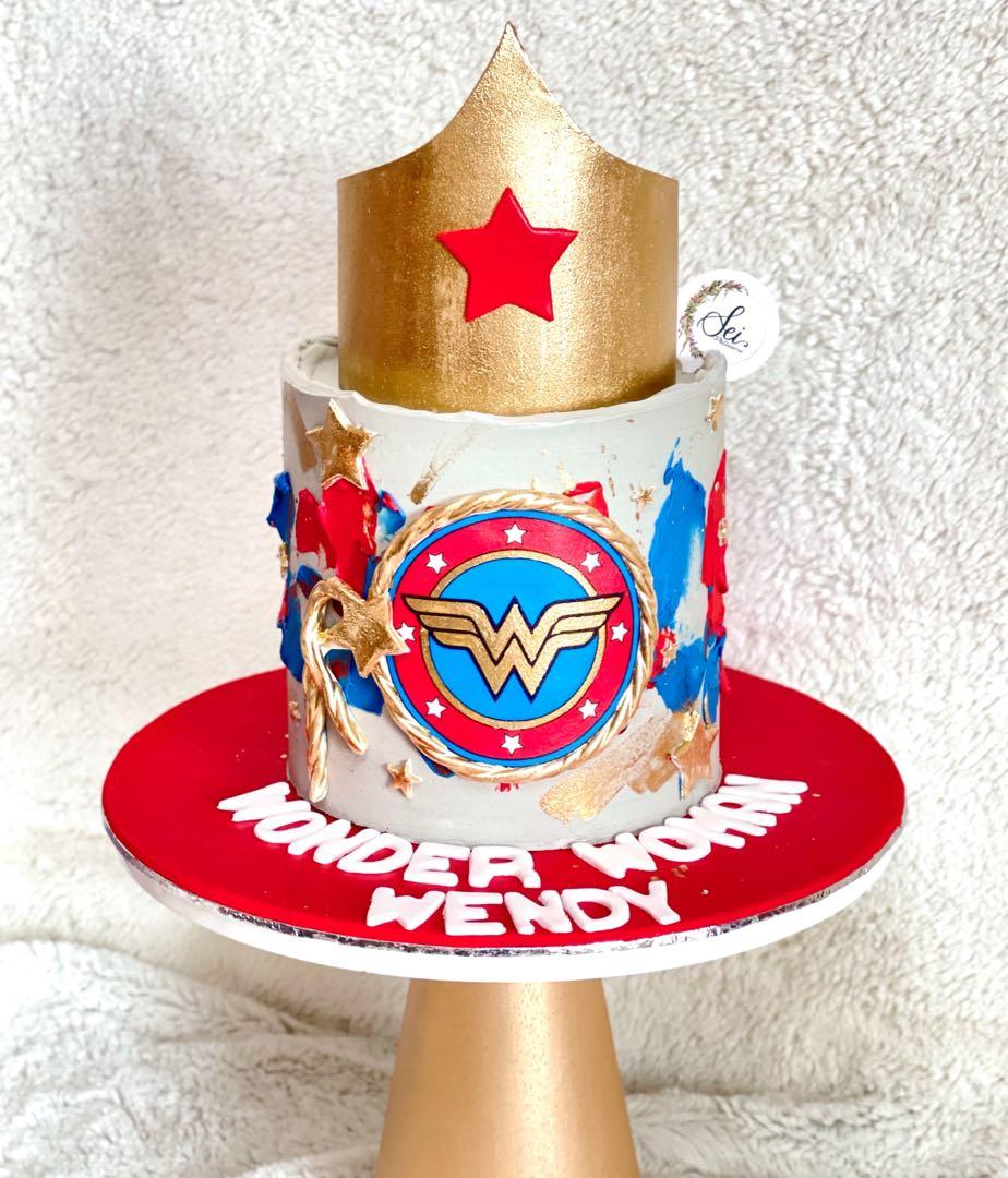 Wonder Woman cake, Food & Drinks, Homemade Bakes on Carousell