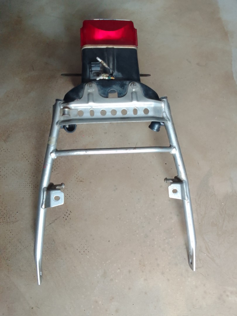 Yamaha tw200 tail Frame and mudguard, Motorcycles, Motorcycle ...