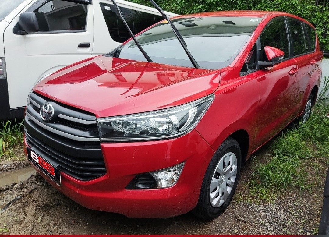 2020 Toyota innova 2.8 J red Manual, Cars for Sale, Used Cars on Carousell