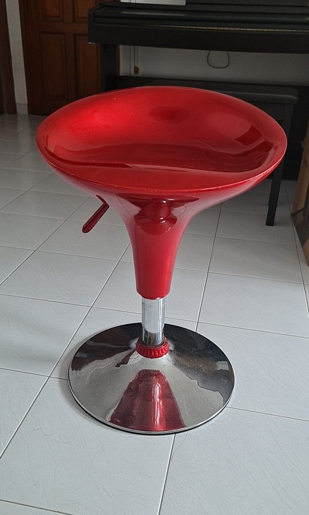 Bar chair lift, Furniture & Home Living, Furniture, Chairs on Carousell