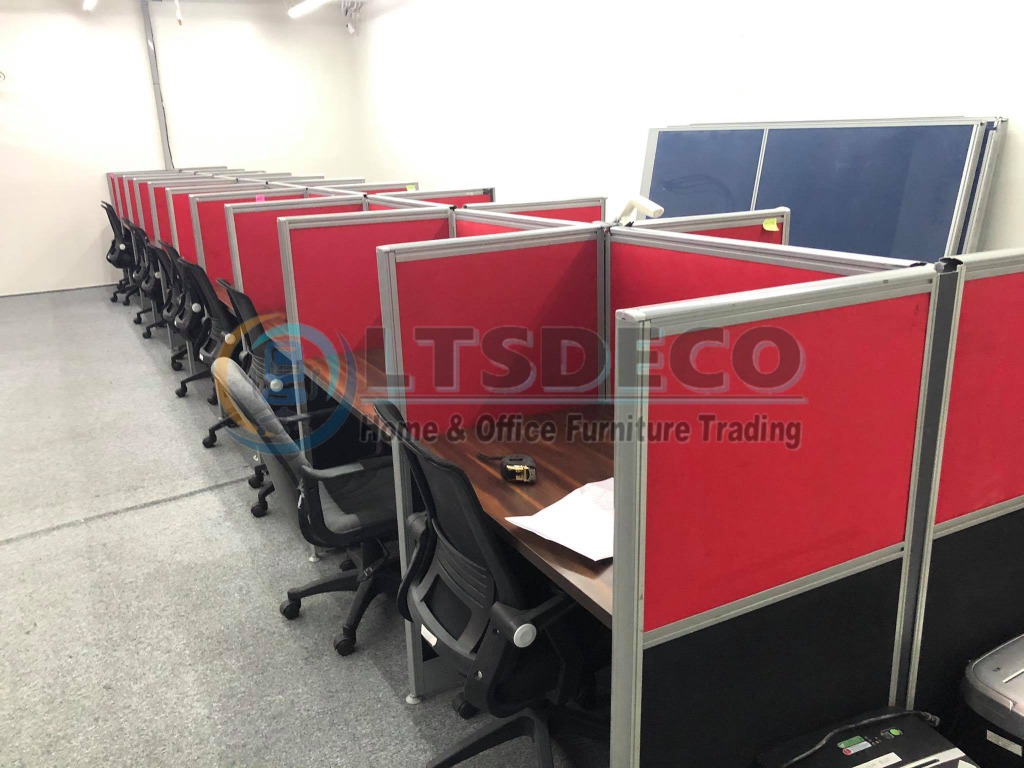 call center type workstation table with sharing panel office partitions ...