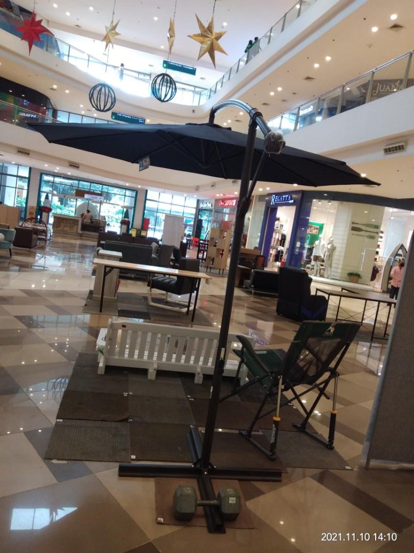 Cantiliver umbrella 3m w/base imported from us Mode of payment Cash ...