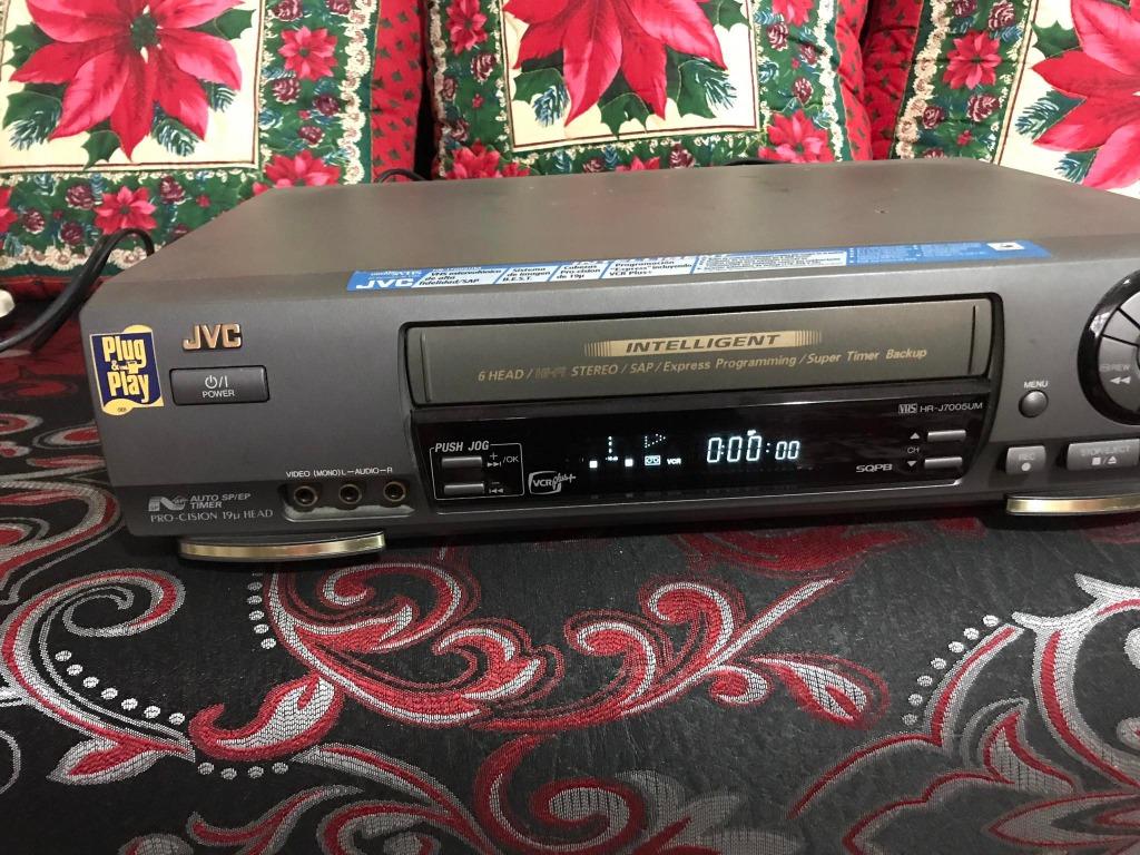 Classic/Classic Sony Betamax Player + JVC VHS Player (with Free ...