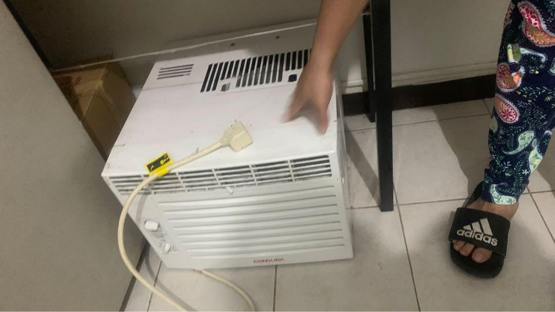 Condura 1hp aircon, TV & Home Appliances, Air Conditioning and Heating ...