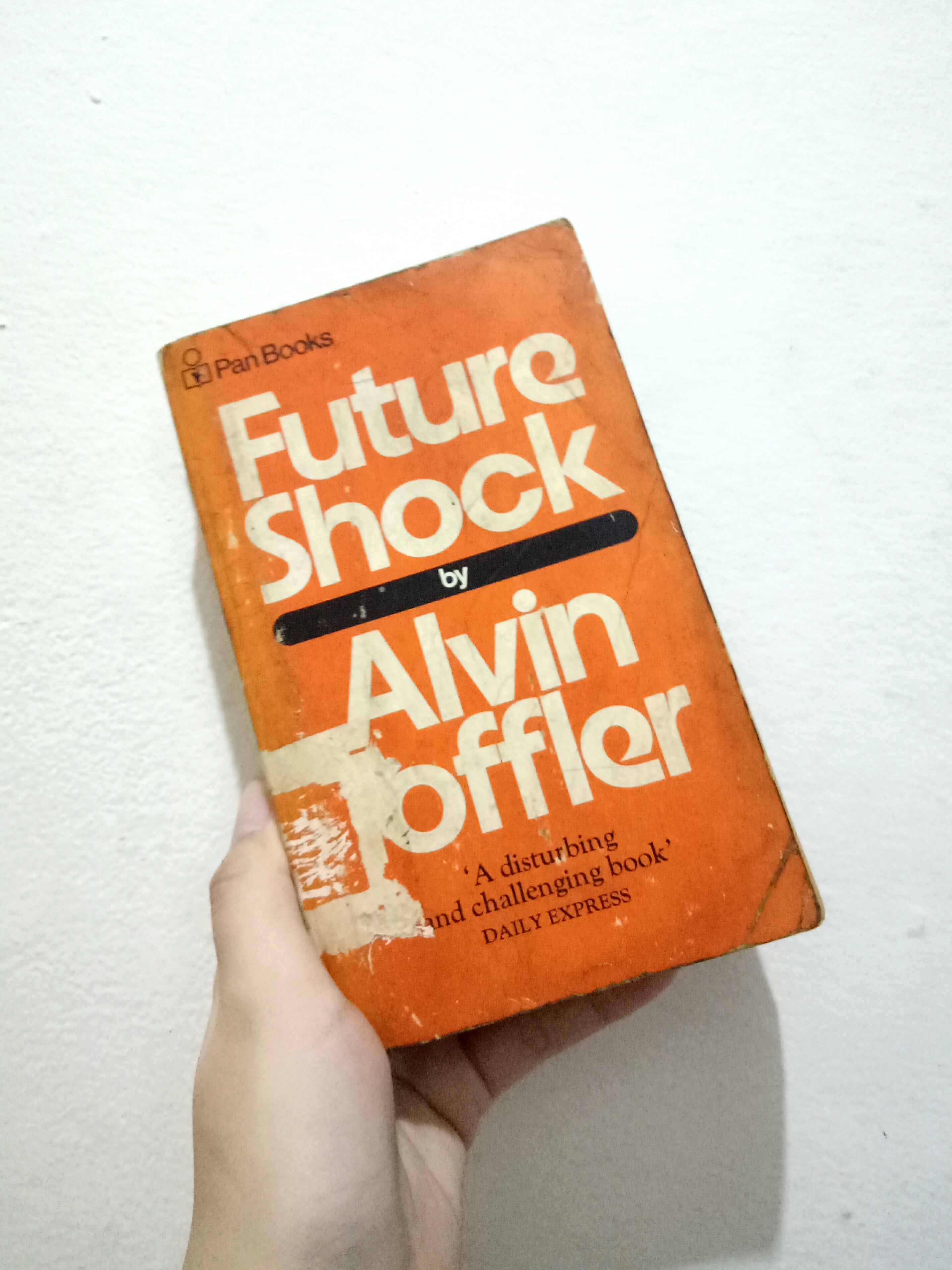 Future Shock by Alvin Toffler, Buku & Alat Tulis, Buku di Carousell