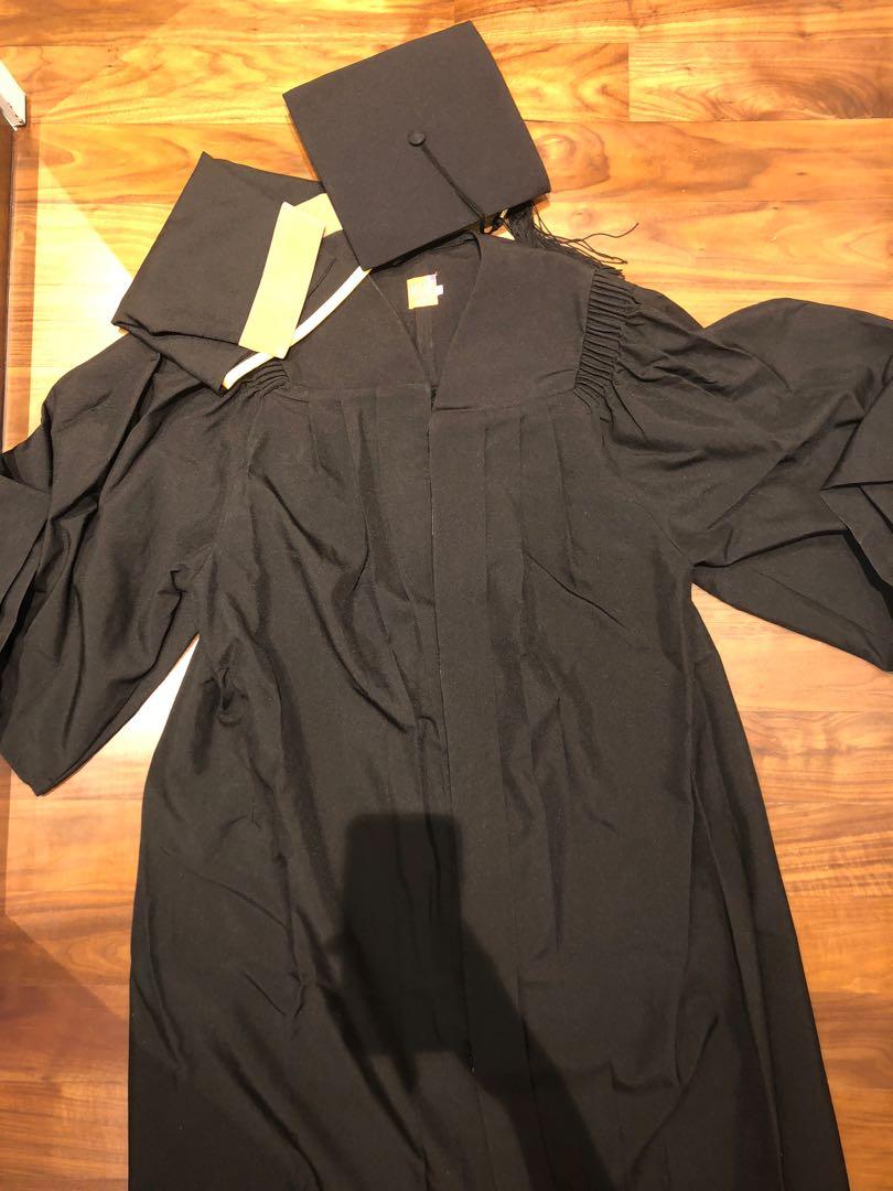 SMU SOA Graduation gown , Women's Fashion, Coats, Jackets and Outerwear ...