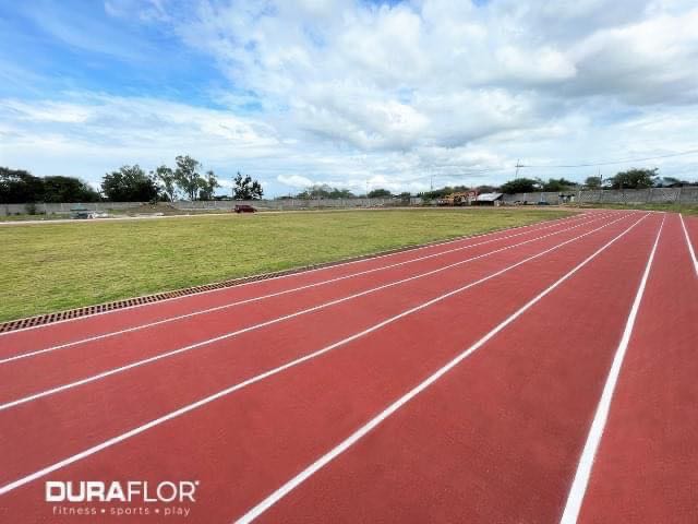 Oval track rubber flooring, Commercial & Industrial, Construction ...