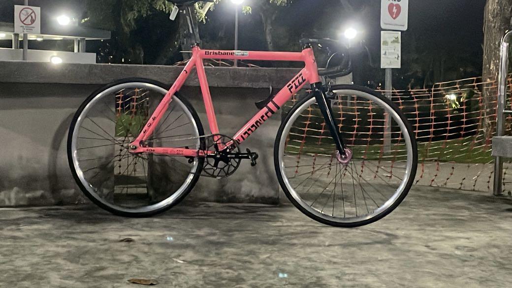 pizz brisbane frameset fixie, Sports Equipment, Bicycles & Parts ...