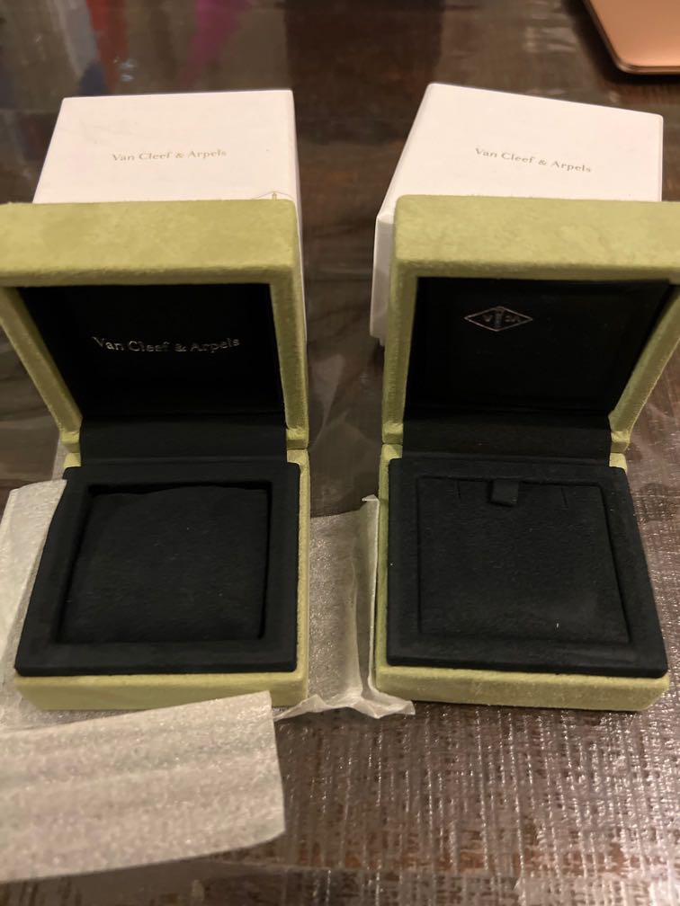 Van Cleef and Arpels box, Women's Fashion, Jewelry & Organisers ...