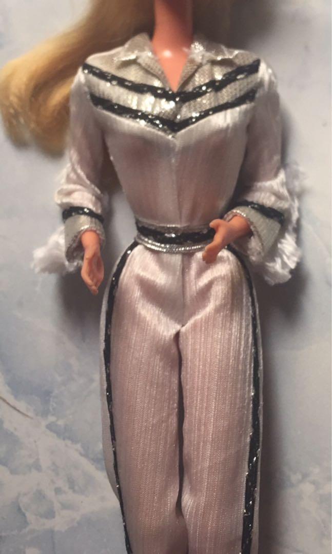 Vintage Barbie 1980 Western Winking, Hobbies & Toys, Toys & Games on ...