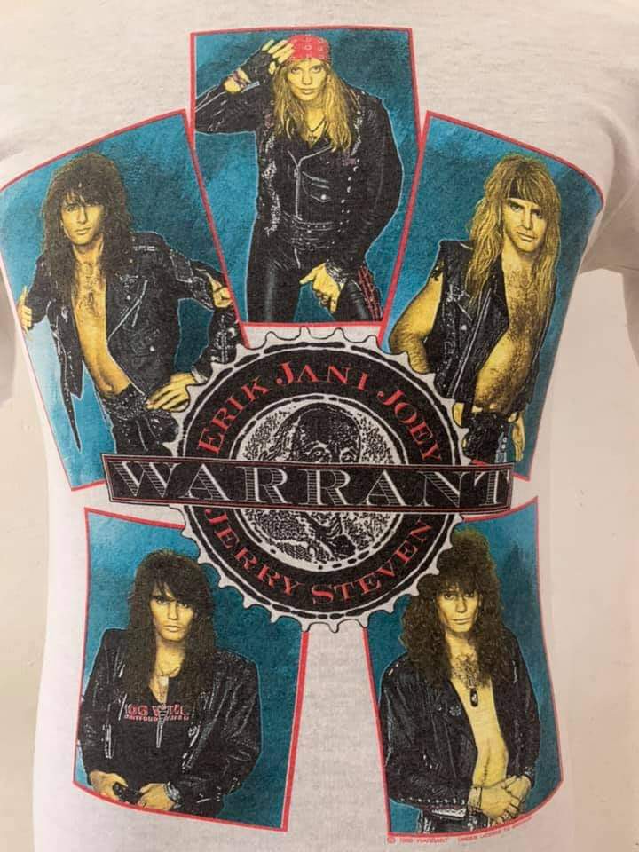 Warrant Band, Men's Fashion, Activewear on Carousell