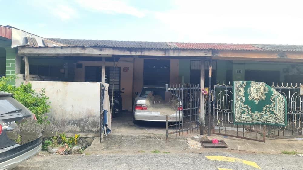 [WTS] Rumah Teres Kos Rendah,Taman Tas Batu 8 Kuantan, Property, For ...