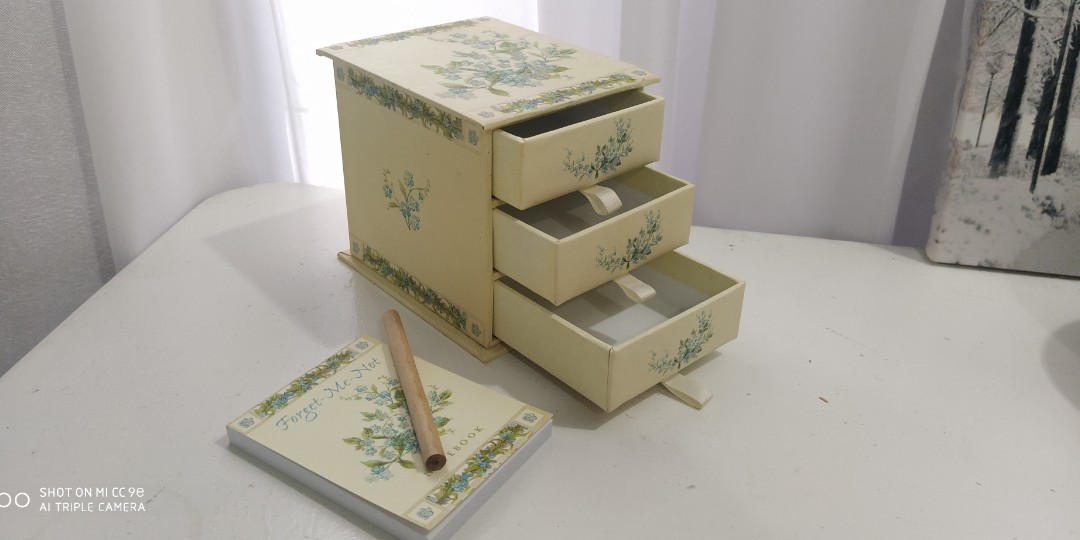 Cardboard mini drawer w/paper notes and pencil, Furniture & Home Living ...