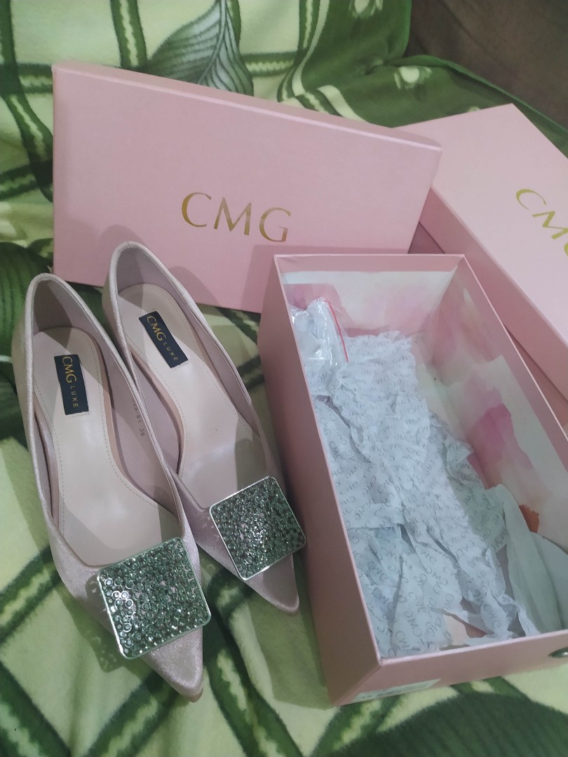 CMG PINK HEELED SHOES, Women's Fashion, Footwear, Heels on Carousell