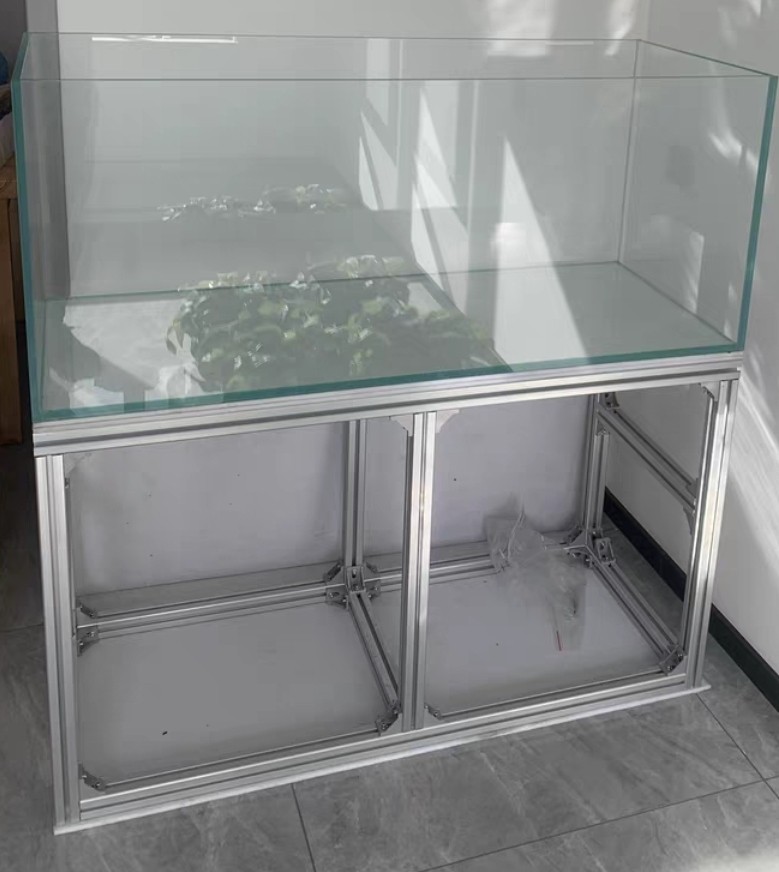 Crystal Clear Glass Fish Tank with Aluminium Stand (New), Pet Supplies ...