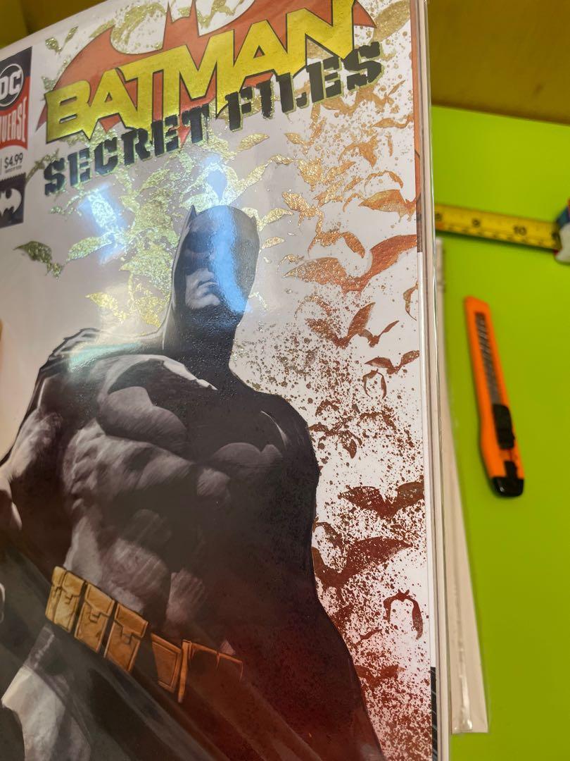 美國漫畫 DC comic Batman #56 閃面 封面, 興趣及遊戲, 書本 & 文具, 雜誌 - Carousell