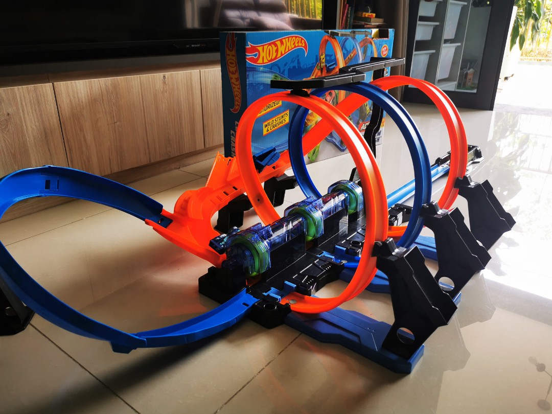 Hot Wheels Corkscrew Track Set SALE, Hobbies & Toys, Toys & Games on ...