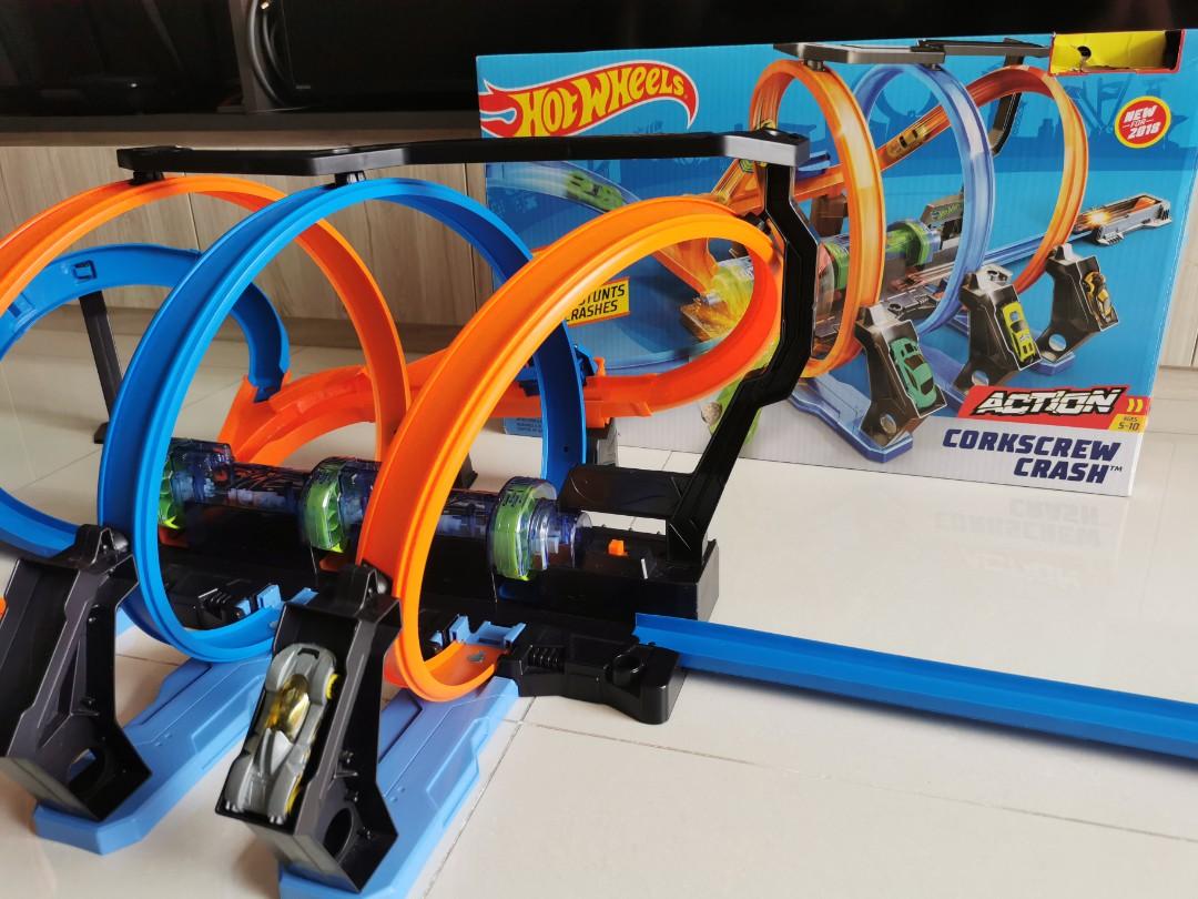Hot Wheels Corkscrew Track Set SALE, Hobbies & Toys, Toys & Games on ...