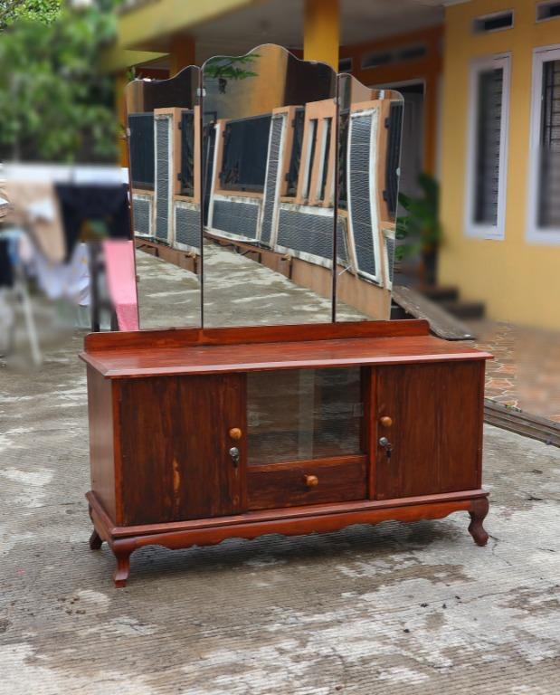 Lemari Rias Lawas Kaca Samping Flexsibel, Perabotan Rumah di Carousell