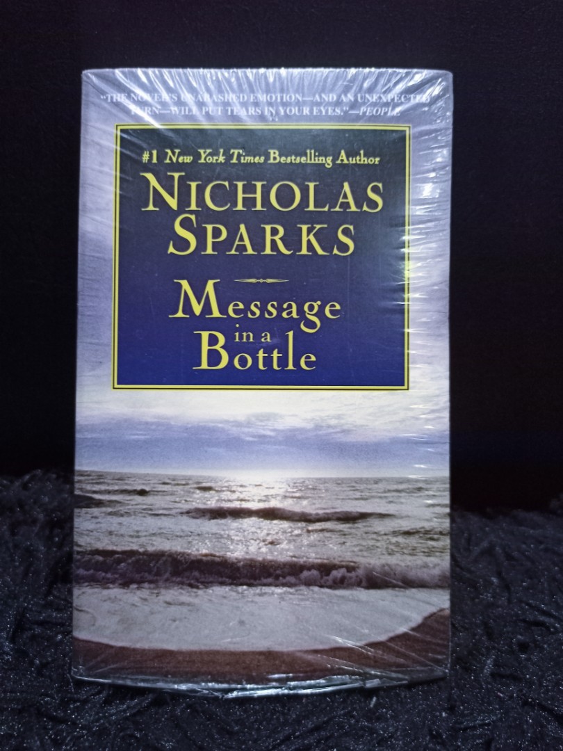 Message in a Bottle by Nicholas Sparks, Hobbies & Toys, Books ...