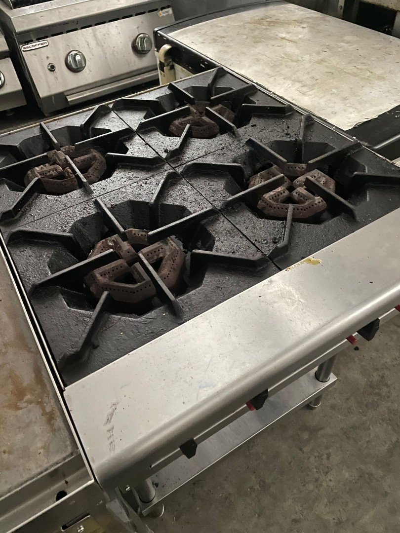 Open Top 4 Burner Range Gas Stove - Commercial Kitchen Equipment, TV ...