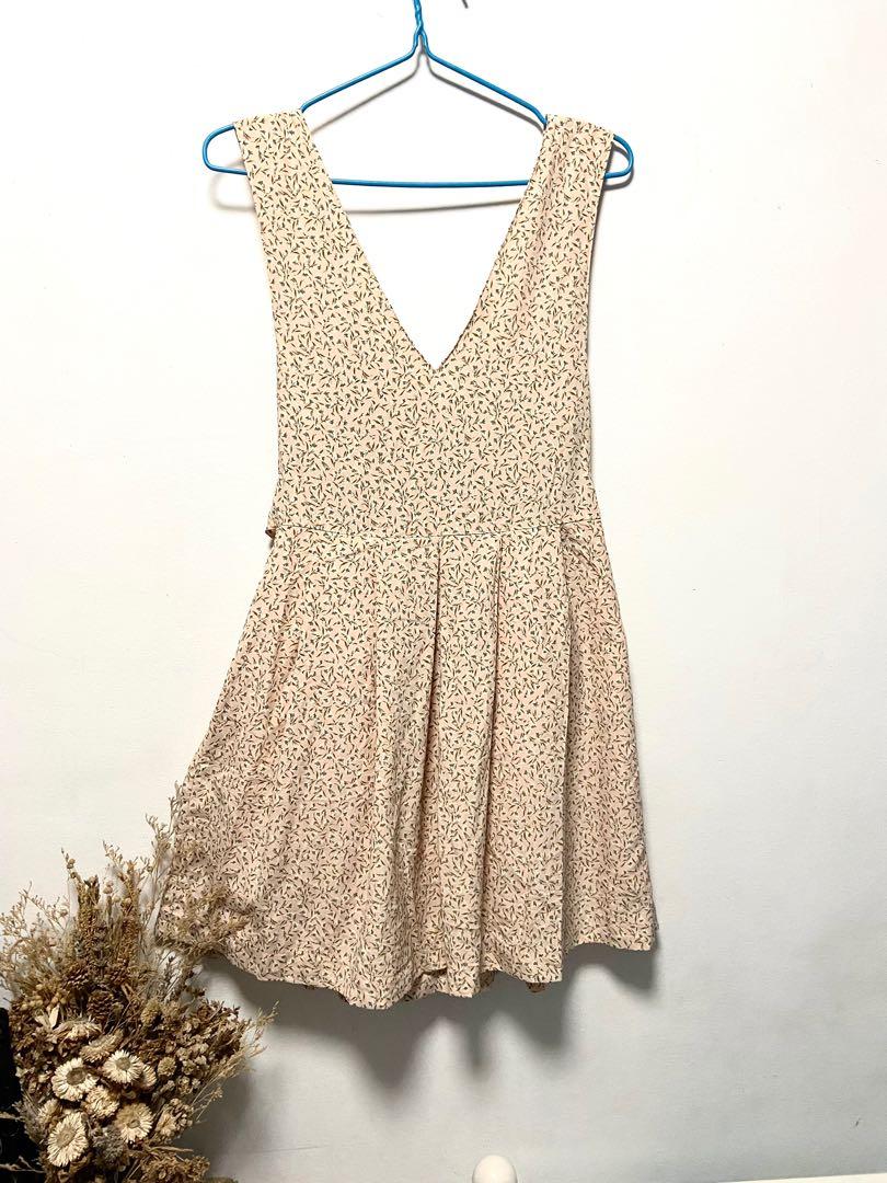 Pastel Pink Floral Flowy Dress with Button and Ribbon Details at the ...