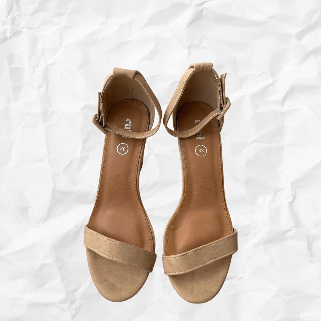 Rubi Nude Strappy Heels 38, Women's Fashion, Footwear, Heels on Carousell