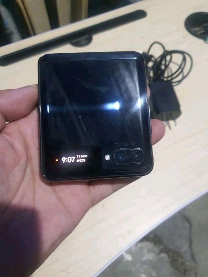 SAMSUNG FLIP Z 2020!, Mobile Phones & Gadgets, Mobile Phones, Android ...