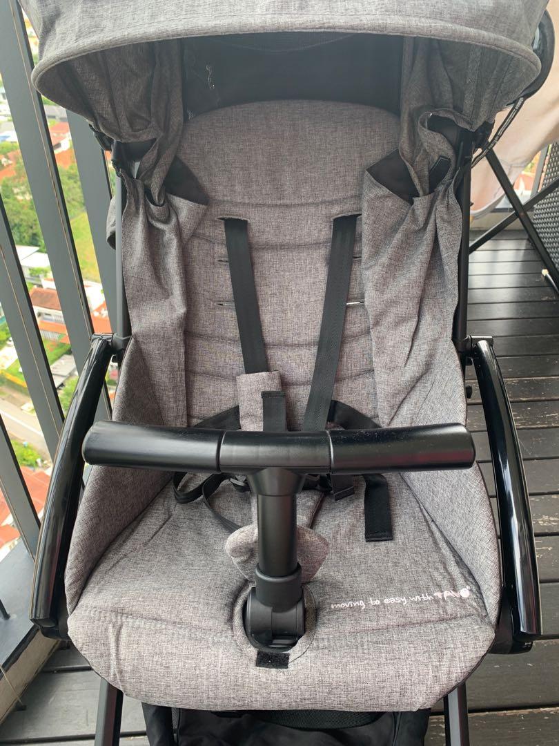 Tavo Amber compact light weight stroller cabin size, Babies & Kids ...