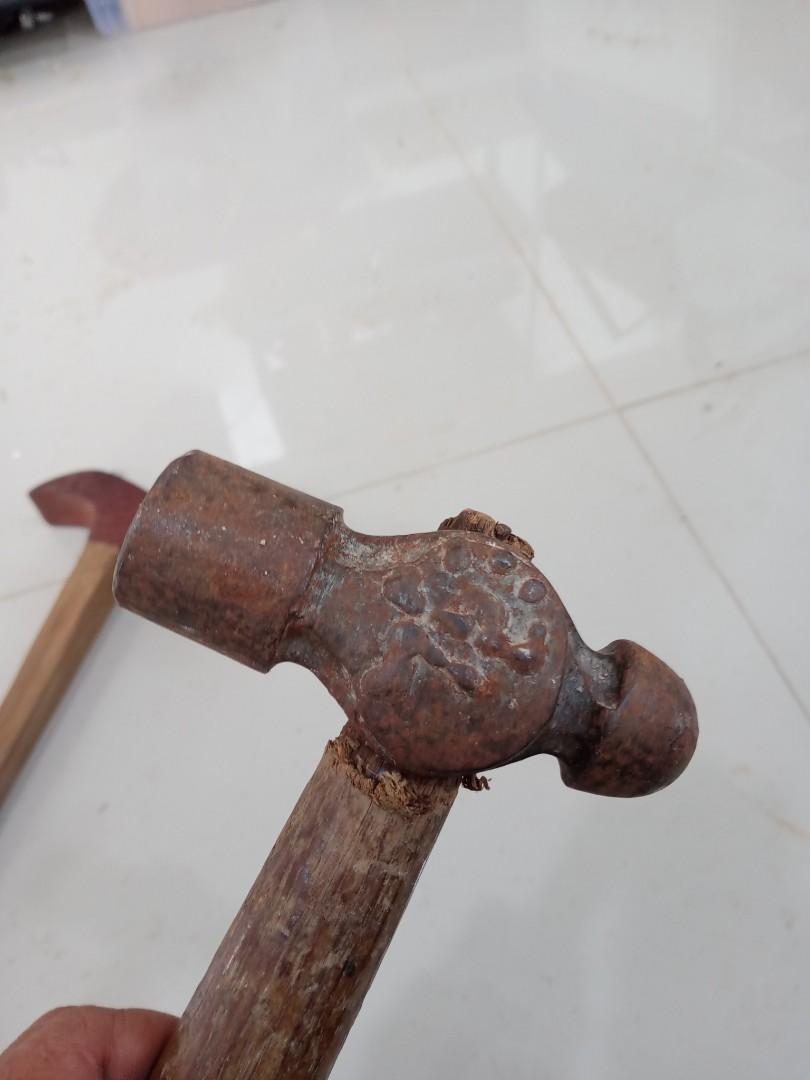 Tukul besi lama dan tukul kayu cengal, Furniture & Home Living, Home ...