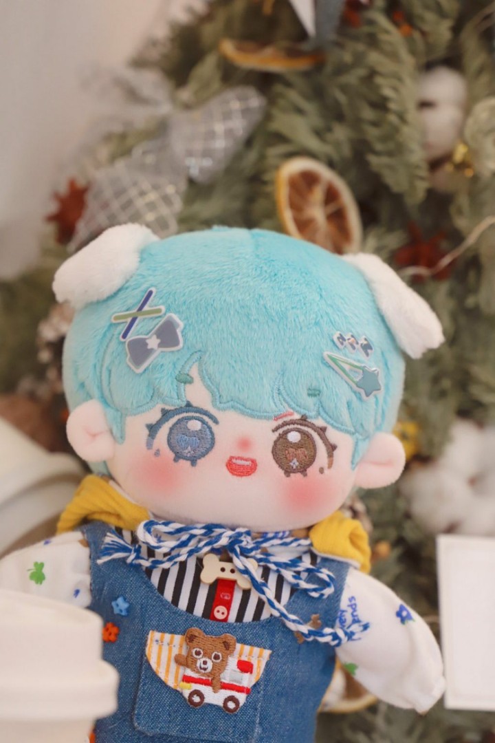 V Doll - [WTS] 20cm BTS Doll - Winter Tea Tae Doll, Hobbies & Toys ...