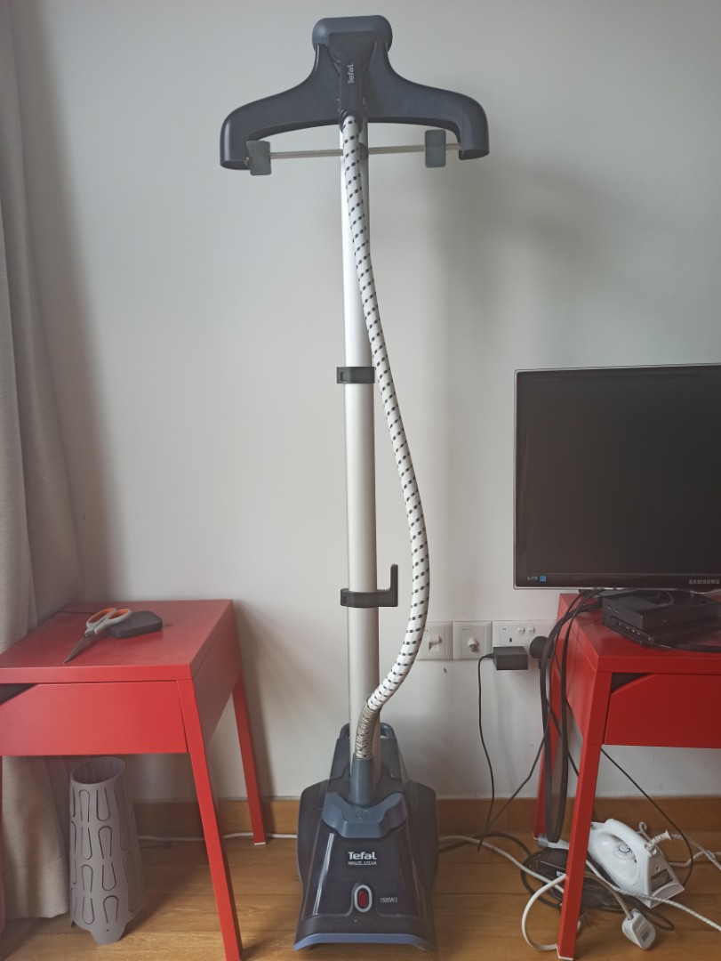 Valet steamer, TV & Home Appliances, Irons & Steamers on Carousell