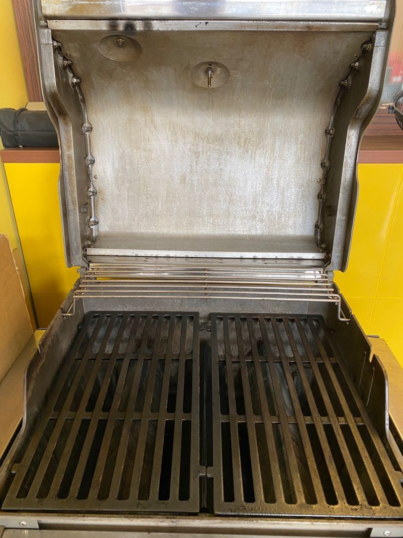 Weber spirit s210, TV & Home Appliances, Kitchen Appliances, BBQ ...