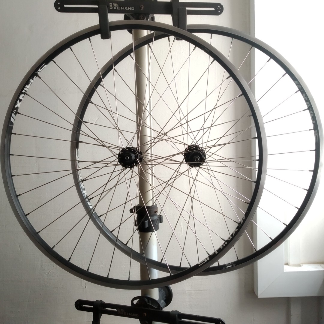 Wheelset 700c rim brake Shimano hub Rigida Ryde rims, Sports Equipment ...