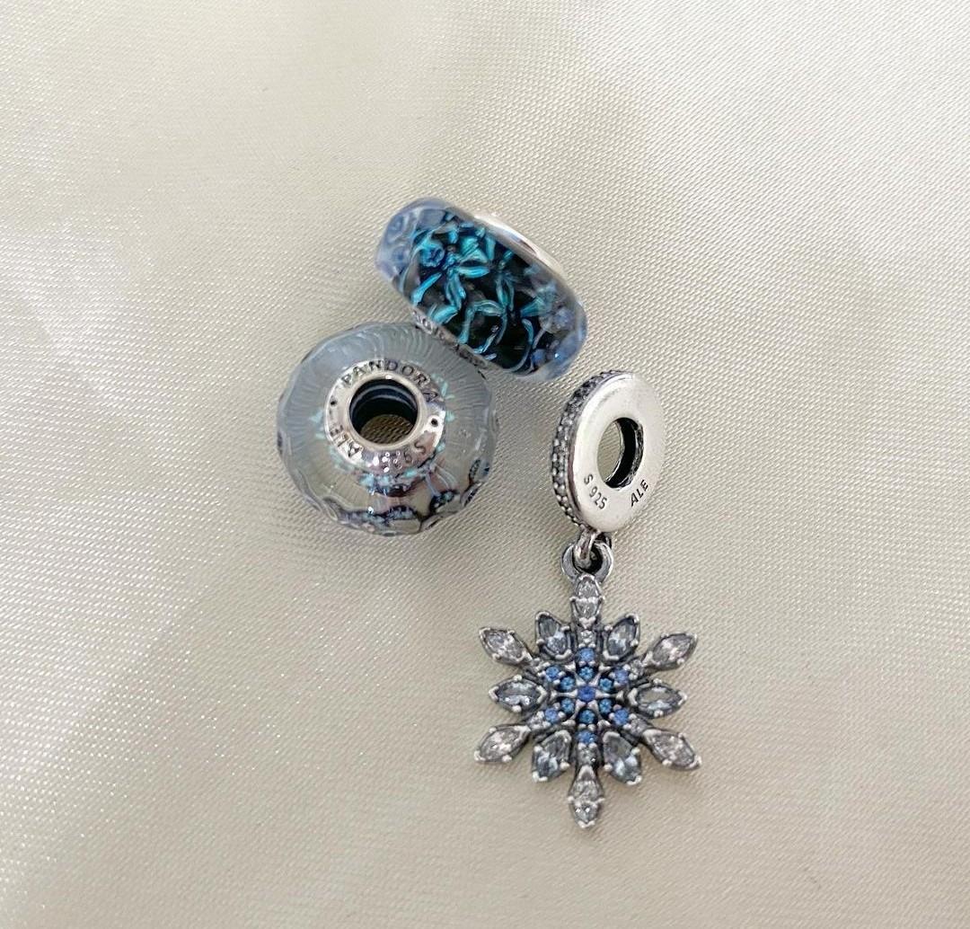 ‼️BAGSAK PRESYO‼️AUTHENTIC PANDORA MURANO AND SNOWFLAKES CHARM SET‼️ ...