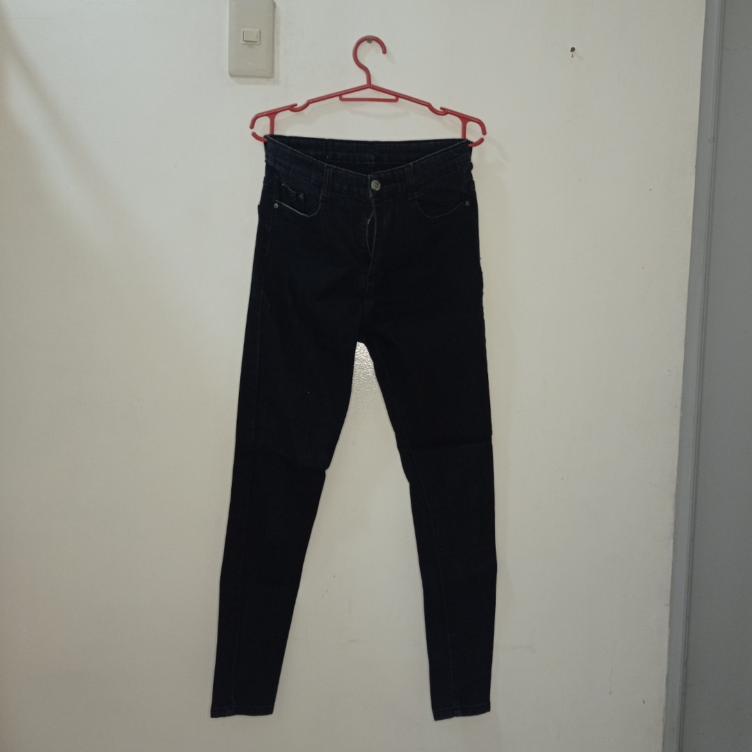 Black maong skinny jeans, Women's Fashion, Bottoms, Jeans on Carousell
