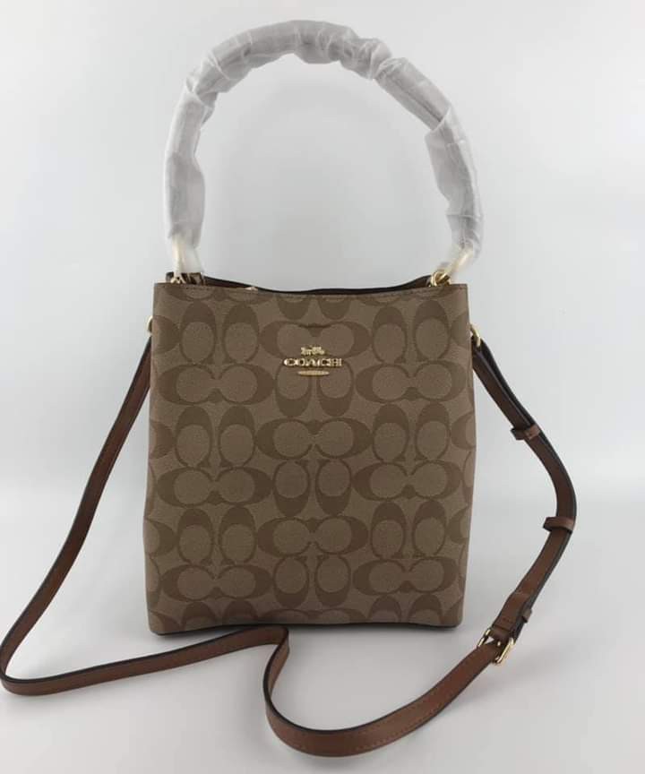 Coach Small Town Bucket in Brown Signature, Women's Fashion, Bags ...
