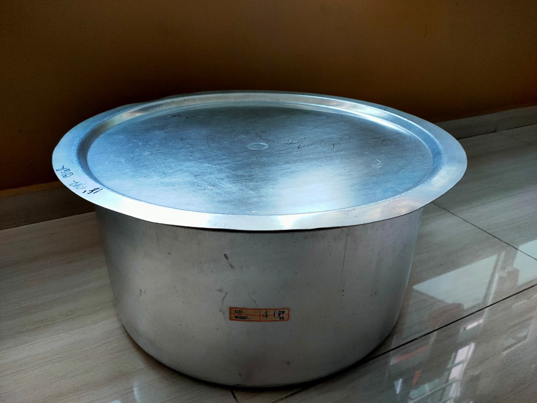 Large cooking pot - 20 inch, Furniture & Home Living, Kitchenware ...