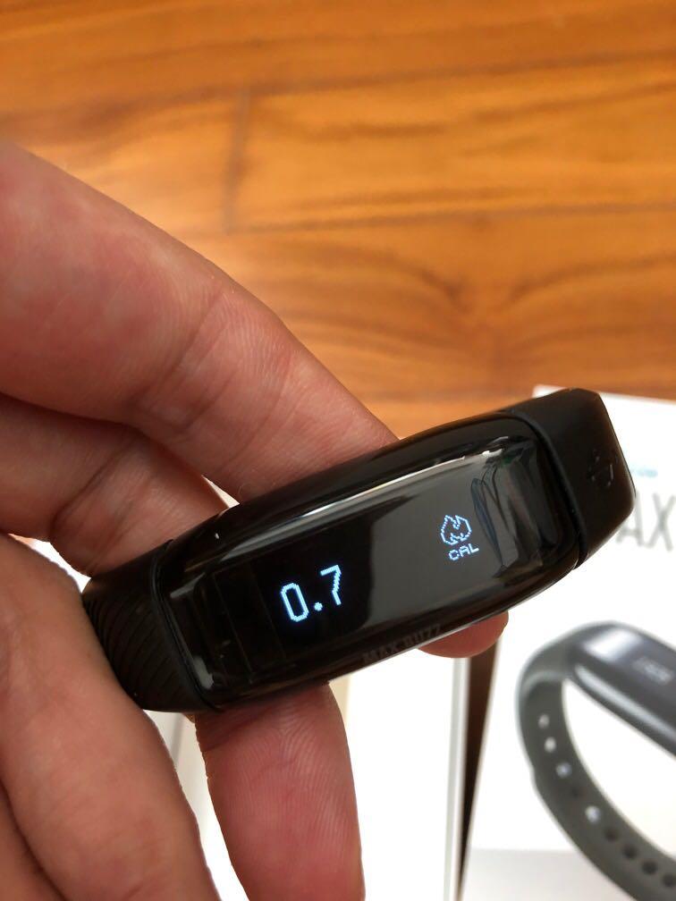 MAX BUZZ active tracker, Mobile Phones & Gadgets, Wearables & Smart ...