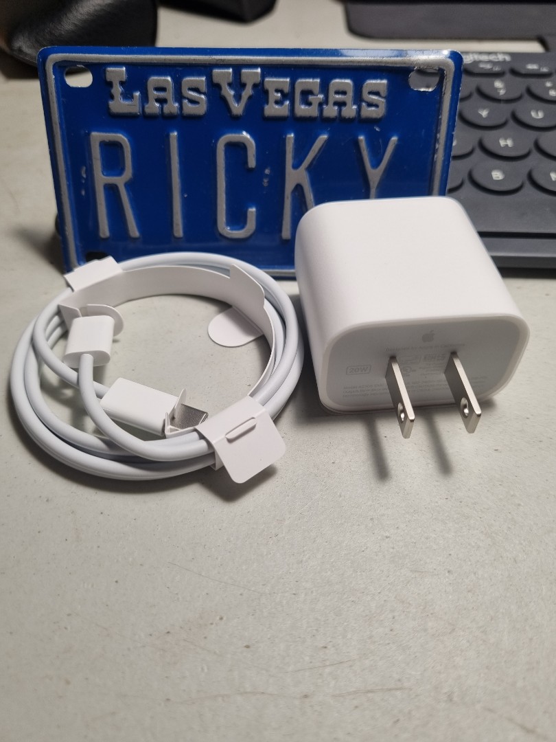 Original Apple USB c to USB c charger and brick 20W, Mobile Phones ...