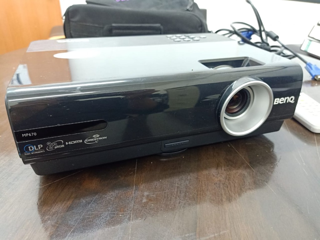 Projector BENQ MP670, Computers & Tech, Parts & Accessories, Monitor ...